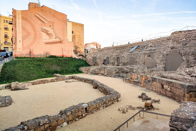 Tarragona Scavenger Hunt and Sights Self-Guided Tour - Solving Riddles and Discovering City Landmarks