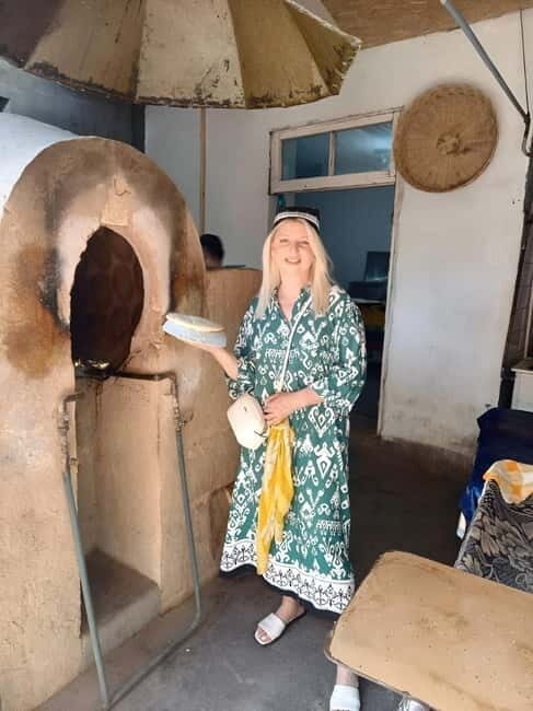 Tashkent: Bake Uzbek Bread + Chorsu Bazaar & Museum Visit - The Sum Up