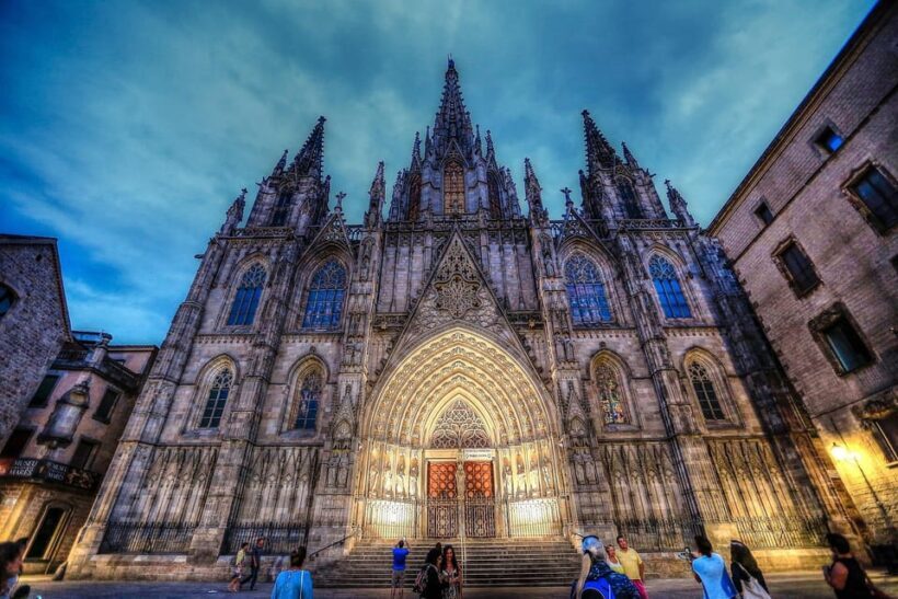 Taste Barcelona: Tapas & Wine Experience - Key Points