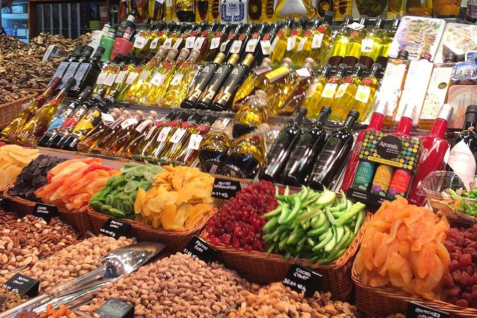 Taste of Barcelona: Boqueria Market, Tapas & History Tour - Exploring the Boqueria Market
