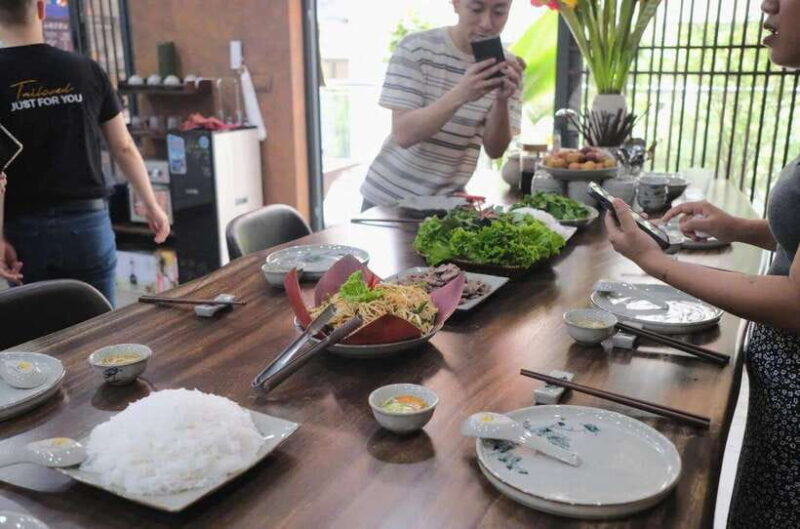Taste of Hanoi Cooking Class - Exploring Hanoi’s Market: Ngoc Ha