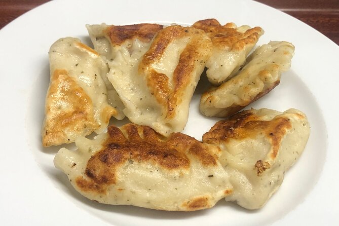 Taste of Poland - Old Town Food Tour and Guided Walk in One - Exploring Warsaws Old Town