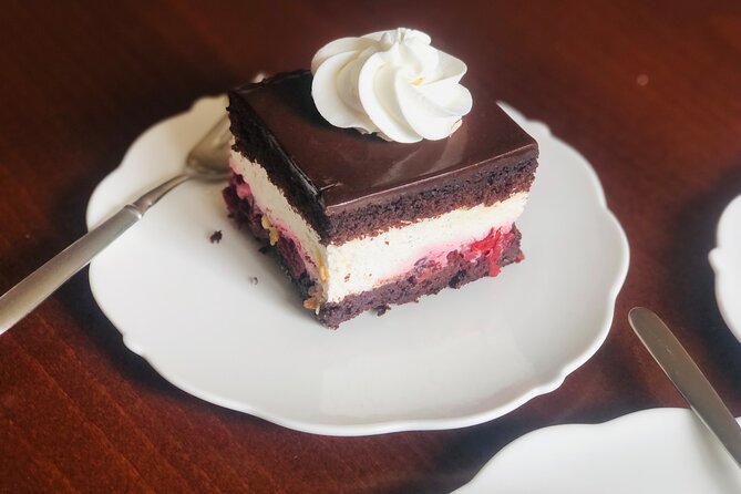 Taste of Poland - Old Town Food Tour and Guided Walk in One - Adding a Polish Liqueur Tasting