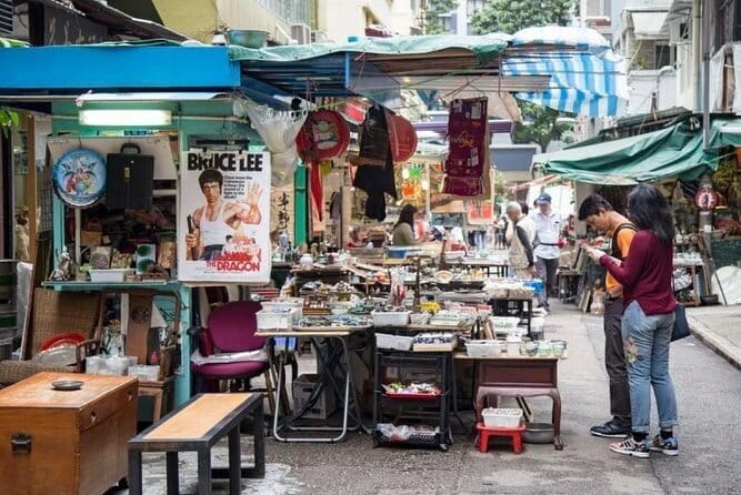 Tasting Hong Kong in Old Town Central - Queen’s Road Central and the Traditional Tea House