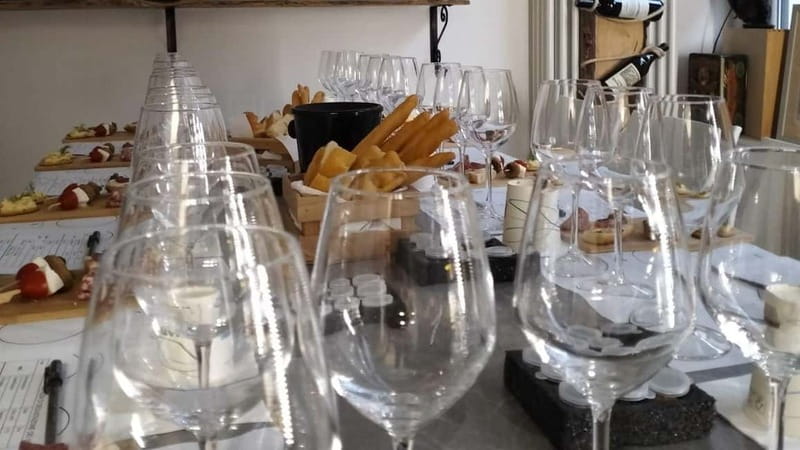 Tasting of local white wines - A Close Look at the White Wine Tasting Experience at Enoteca Tibi