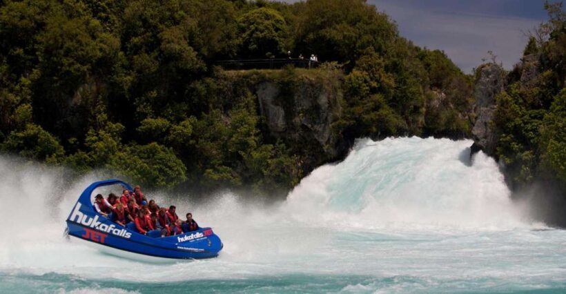Taup: Huka Falls 30-Minute Jet Boat Experience - Analyzing the Value