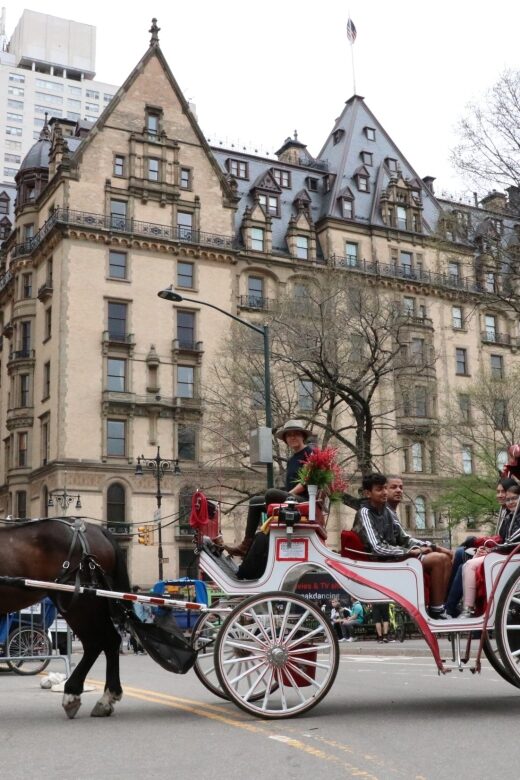 Tavern on the Green PickUp&DropOff With Horse Carriage Ride - Authenticity and Atmosphere