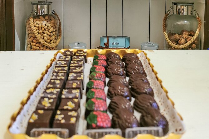 Tavira Tuk Tuk Tour - Chocolate Tour - Tavira City & Chocolate - Indulging in the Delights of Ibelle Chocolate