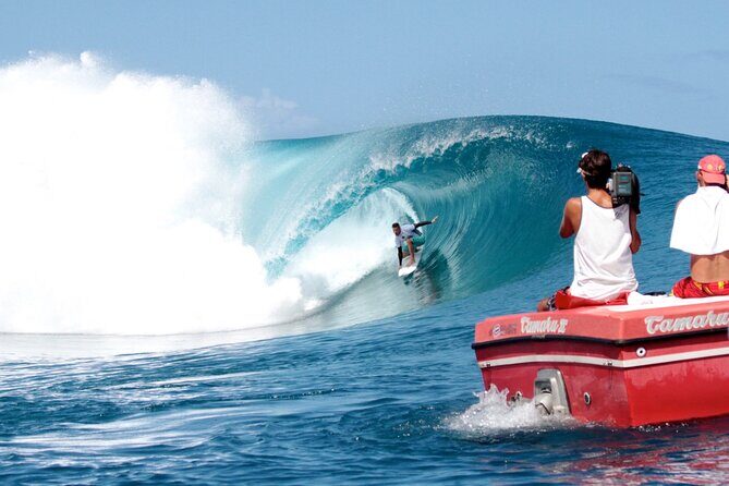 Taxi Boat to Watch the Teahupoo International Surfing Competition - The Value of the Tour