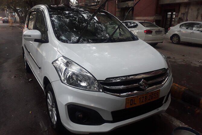 Taxi for Taj Mahal Tour - A Closer Look at the Experience