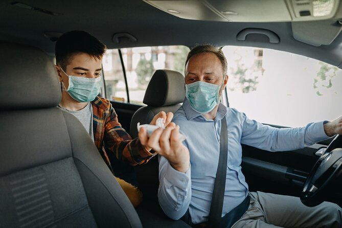 Tbilisi Airport Shuttle And Transfer Service - Driver and Customer Communication