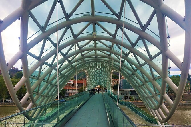 Tbilisi Walking Tour With Cable Car, Wine Tasting & Bread Bite - Transportation and Pickup Details