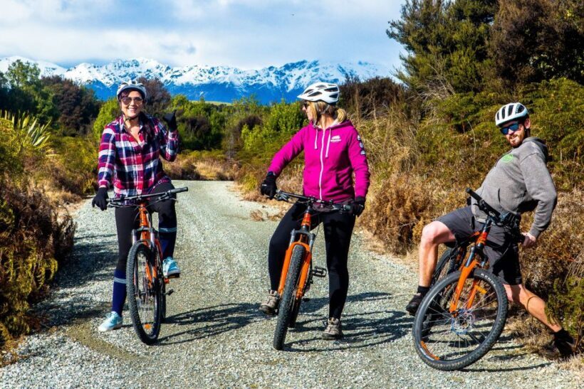Te Anau: River Jet Boat and Bike Ride Tour with Local Guide - The Lake2Lake Cycle Trail: A Relaxing Finish