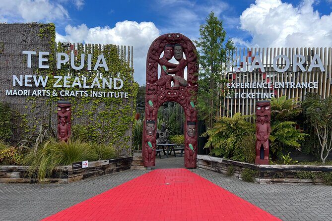 TE PUIA Geothermal, Polynesian Spa & Blue Springs Day Tour Ex AKL - Introduction