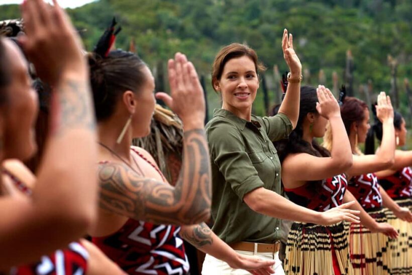 TE PUIA - Maori Hangi Lunch, Polynesian Spa & Blue Springs - A Feast for the Senses: Hangi Lunch and Cultural Performance