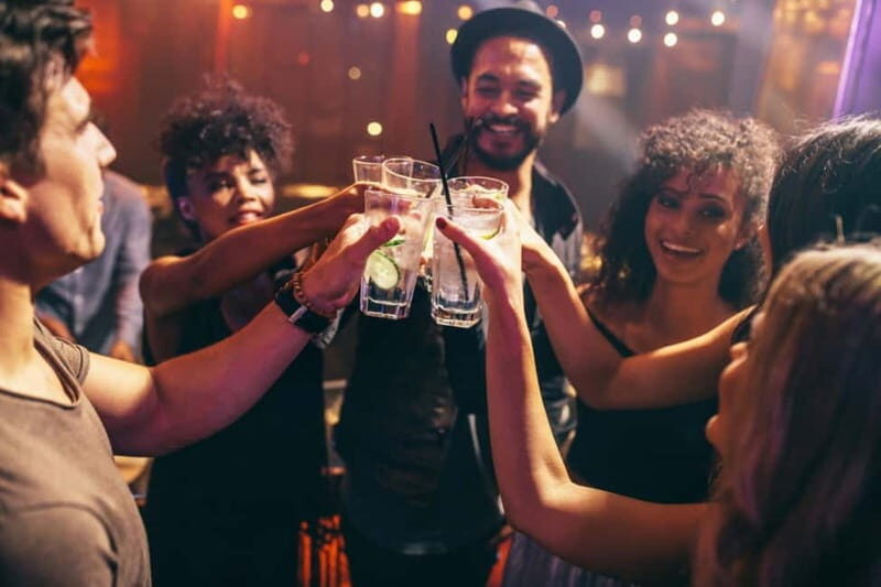 Team Event in Frankfurt with Night PubCrawl - What to Expect from the Frankfurt Night Pub Crawl