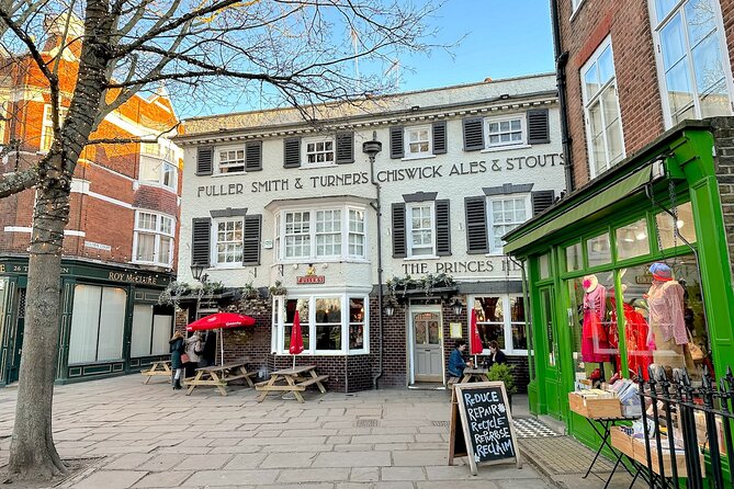 Ted Lasso Filming Locations in Richmond: Private Black Cab Tour - What to Expect on Your Private Tour