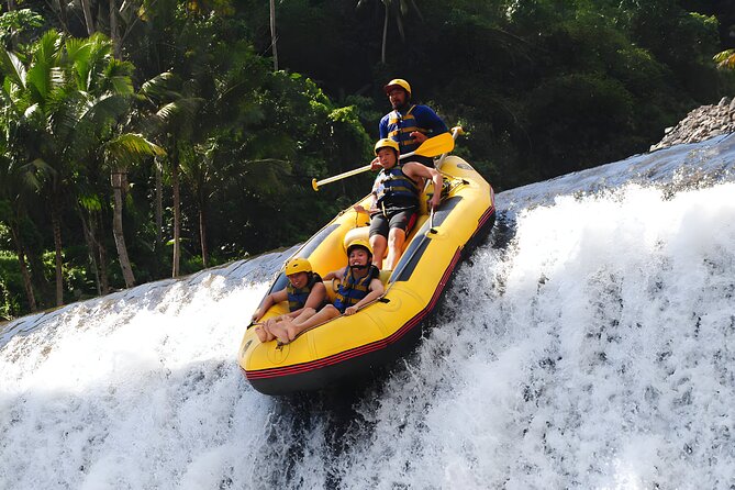 Telaga Waja White Water Rafting and Uluwatu Sunset Tour - Lunch with a View