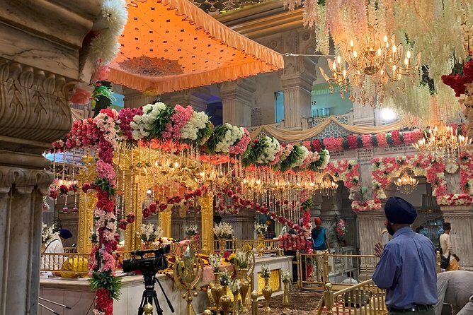 Temple Tour-where you Eat, Learn how to Pray and Love. - Who Should Consider This Tour?