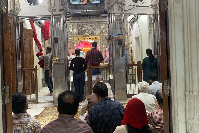 Temple Tour-where you Eat, Learn how to Pray and Love. - The Sum Up