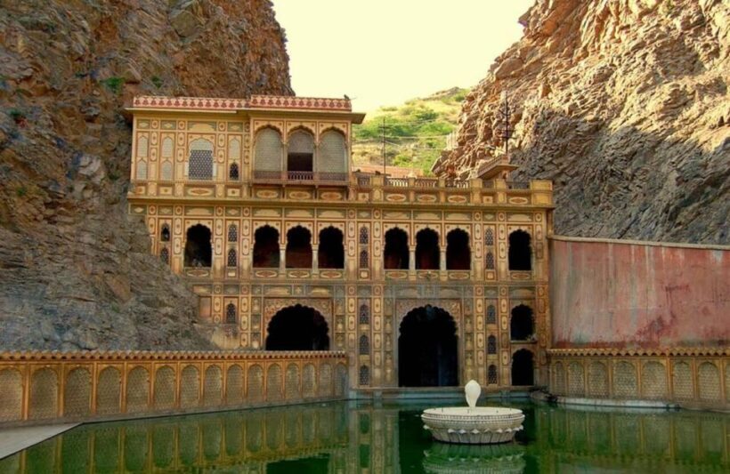 Temples of Jaipur Half-Day Tour - Exploring the Temples of Jaipur: A Practical Guide to a Half-Day Sacred Journey