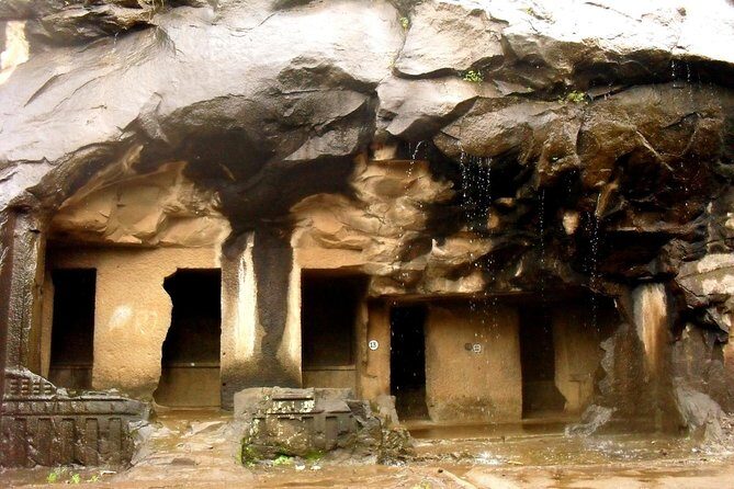 Temples & Vineyards: Private Tour to Nashik from Mumbai - Ramkund: Rituals by the Holy River