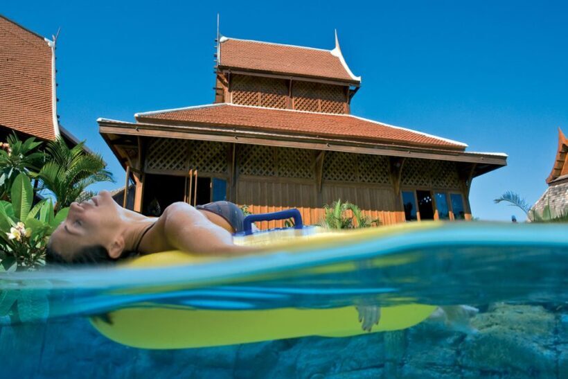 Tenerife: Loro Parque & Siam Park Entry Ticket with Transfer - Frequently Asked Questions