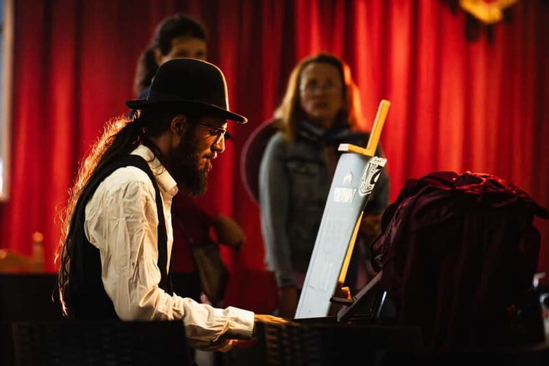 Tenerife : Musical show "the wild south" with dinner and transfer - Who Will Enjoy "The Wild South"?