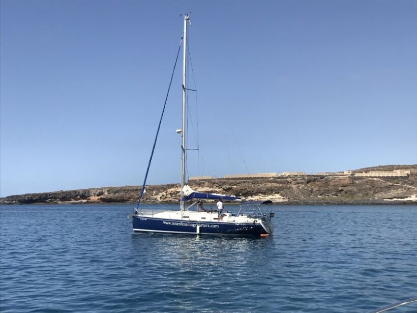 Tenerife: Private Sunset Charter with Drinks and Tapas - Food and Drinks: A Tasty Complement