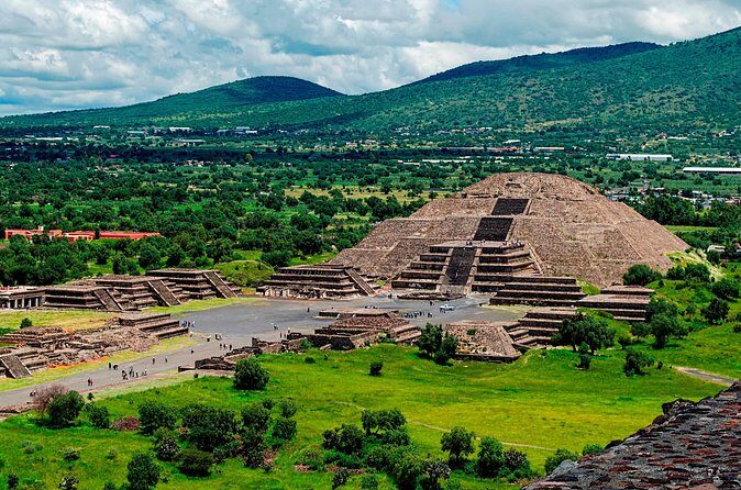 Teotihuacan All Inclusive - Tequila & Mezcal Tasting: Ending the Day in Mexican Style