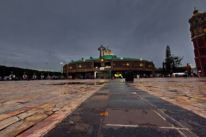Teotihuacán Pyramids Tour, Guadalupe Sanctuary and 3 cultures - FAQs About the Tour