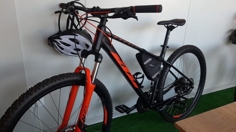 Terceira Island : Mountain Bike Rental - The Landscape and Trails