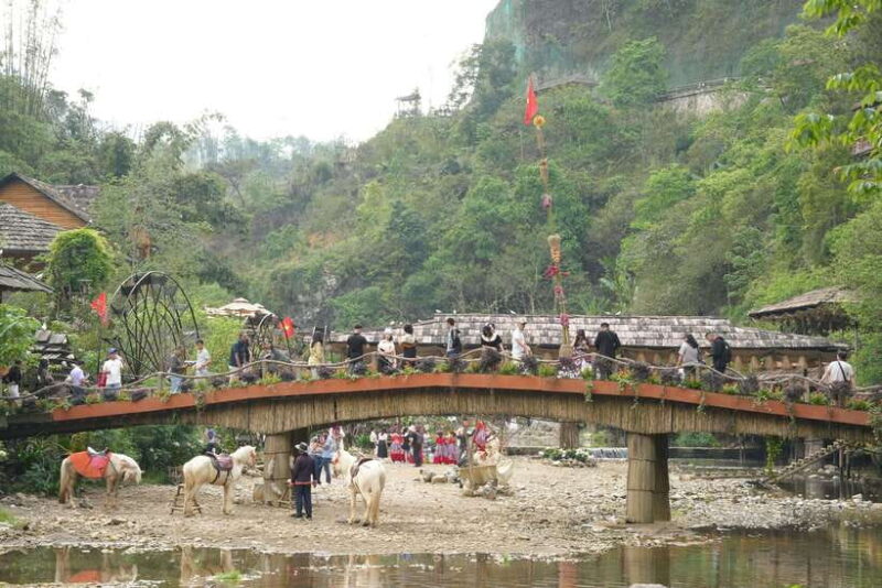 Terraced Trails & Hotel Comfort Sapa Express ( 2D/1N ) - The Authentic Village Walks and Cultural Encounters