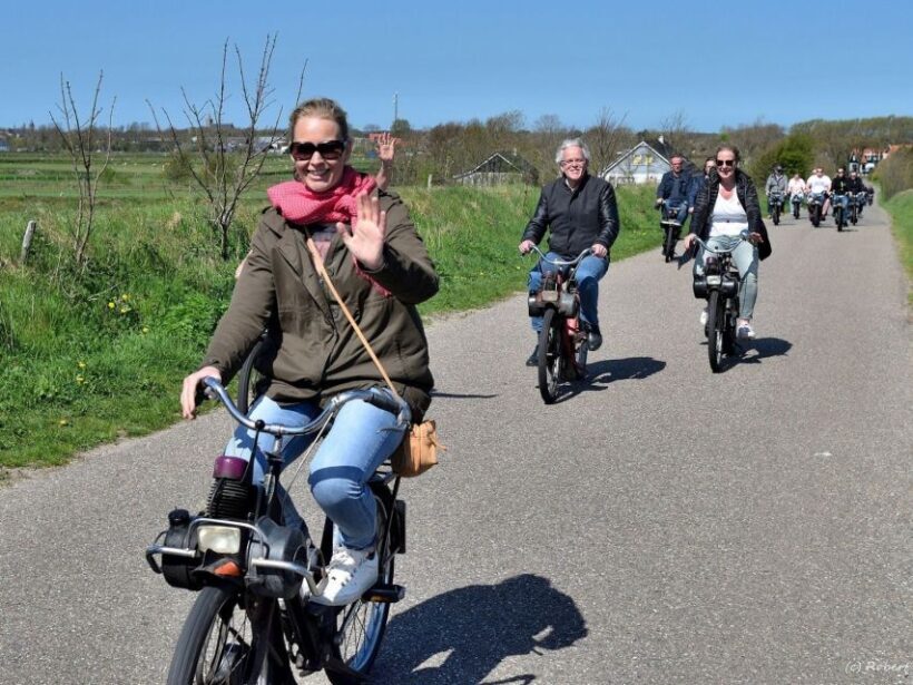 Texel: Solex Moped Rental - Exploring Texel on a Solex Moped: A Practical and Nostalgic Ride