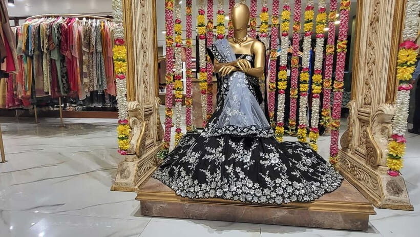 Textiles, Crafts and Handmade Jewelry making tour in Delhi - Key Points