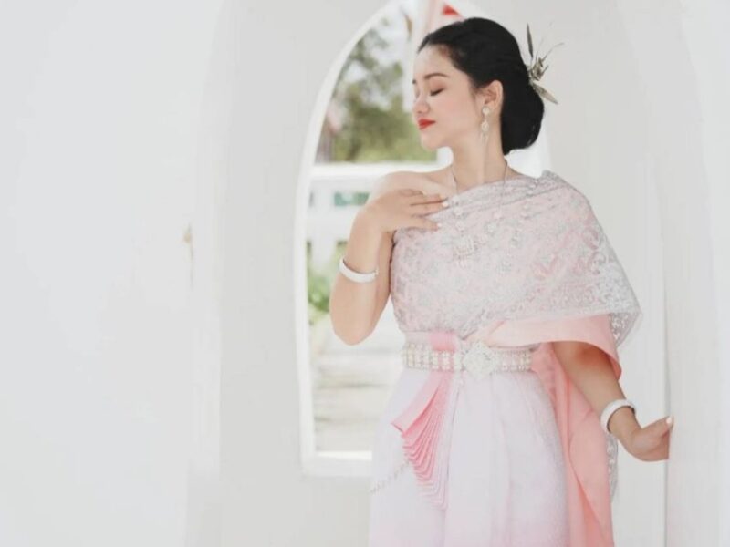 Thai Costume Rental - The Experience from Past Reviewers