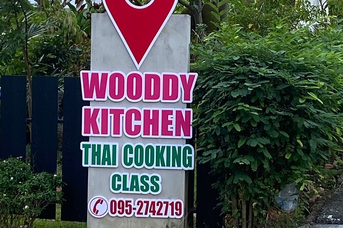 Thai Food experince cook & Eat 2 famouse Thai dishes - The Sum Up