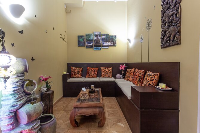 Thai Foot and Leg Massage 30 Min in BARCELONA - Additional Information