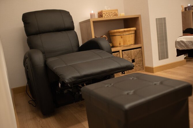 Thai Foot and Legs Massage of 30 min at THAI MASSAGE ALURA - The Value Proposition: Worth the Price?