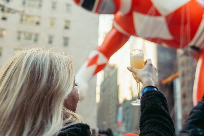 Thanksgiving Parade Brunch at Eataly Caffé Rockefeller Center - Key Points