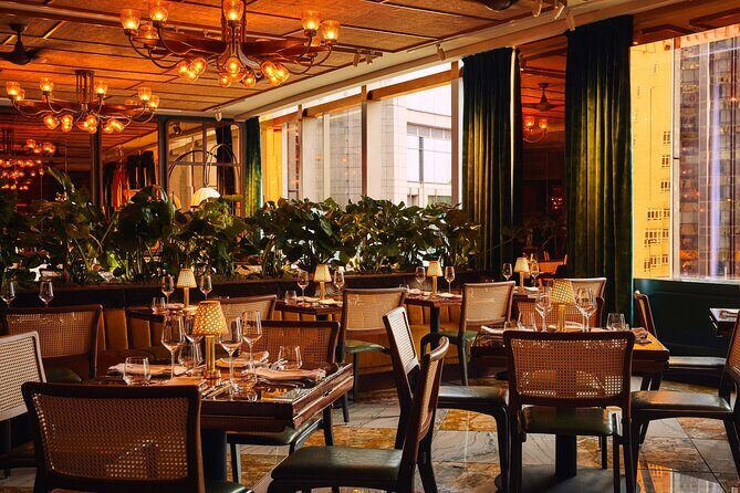 Thanksgiving Parade Indoor Viewing and Brunch Columbus Circle - Who Will Appreciate This Tour?