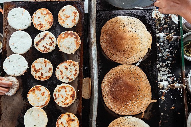 The 10 Tastings of Kandy With Locals: Private Street Food Tour - Guides and Personal Interaction