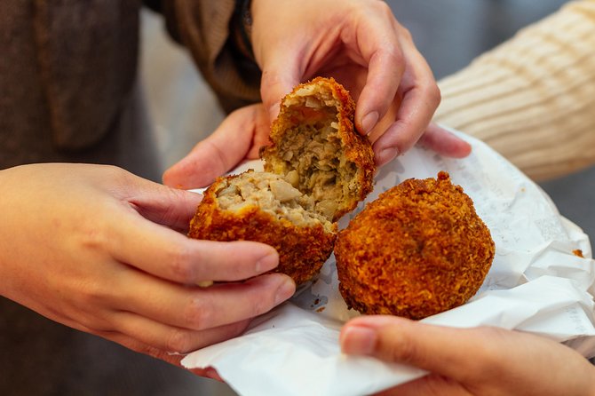 The 10 Tastings of Tokyo With Locals: Private Street Food Tour - Tour Features