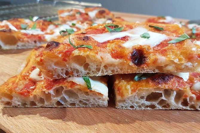 The Art of Making Pizza-Cooking Class in Unique Location With Italian Pizzachef - Personalized Attention and Interactive Sessions