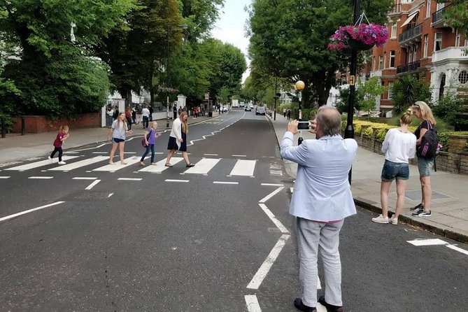 The Beatles Magical History Black Taxi Tour London - Guide Experience and Feedback