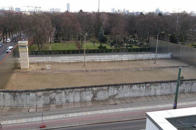 The Berlin Wall / Cold War Berlin (Private 3 Hours Walking Tour) - A Closer Look at the Tour Experience
