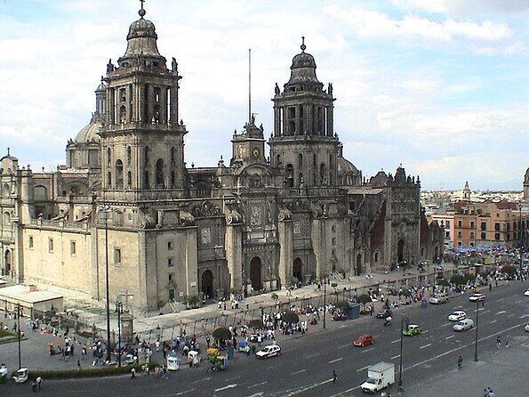 The best and most complete PRIVATE CITY TOUR through the Historic Center - Key Points