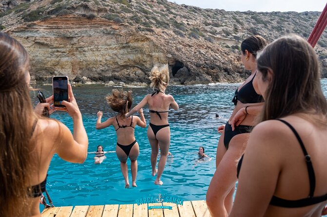 The Best Boat Party Mallorca Barca Samba - Guest Reviews and Ratings