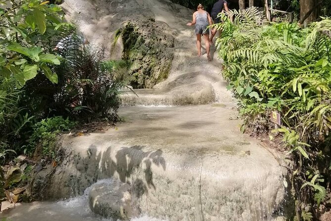 The Best Full Day Tour: Doi Suthep, Wat Phalat, Sticky Waterfall - FAQs