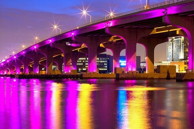 The best Miami boat party with DJ, drinks and lights of the city - Is It Worth It?